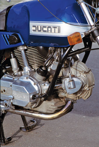 1975 Ducati 860 GT - Motorcycle Classics